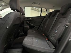 Ford Focus 2025 Viļņa, ar dzinēja tilpumu 1.00 L un nobraukumu 31 tūkst. km par 21700 €, foto 11 vietnē AUTOMOTO.COM.LV