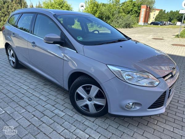 Violet Ford Focus 2012 in Klaipeda, with an engine capacity of 1.60 L and mileage of 172 thousand km for 3950 €, photo 3 on AUTOMOTO.COM.LV