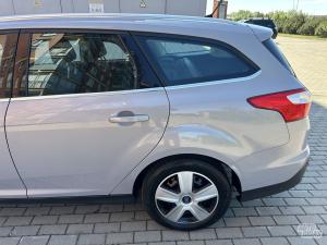 Violets Ford Focus 2012 Klaipėda, ar dzinēja tilpumu 1.60 L un nobraukumu 172 tūkst. km par 3950 €, foto 13 vietnē AUTOMOTO.COM.LV