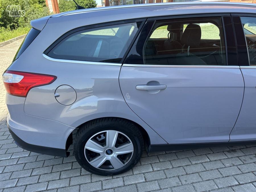 Violets Ford Focus 2012 Klaipėda, ar dzinēja tilpumu 1.60 L un nobraukumu 172 tūkst. km par 3950 €, foto 14 vietnē AUTOMOTO.COM.LV