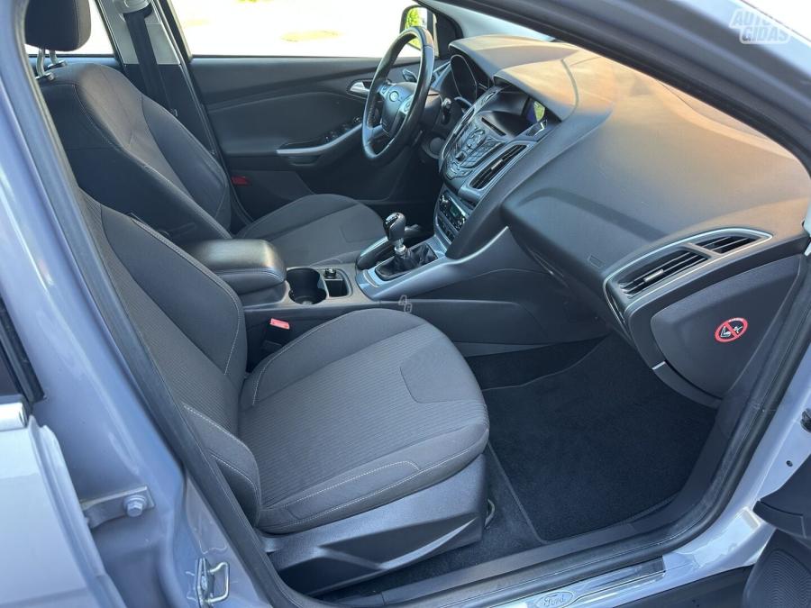 Violets Ford Focus 2012 Klaipėda, ar dzinēja tilpumu 1.60 L un nobraukumu 172 tūkst. km par 3950 €, foto 17 vietnē AUTOMOTO.COM.LV