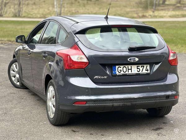 Violets Ford Focus 2013 Viļņa, ar dzinēja tilpumu 1.59 L un nobraukumu 111 tūkst. km par 2200 €, foto 10 vietnē AUTOMOTO.COM.LV