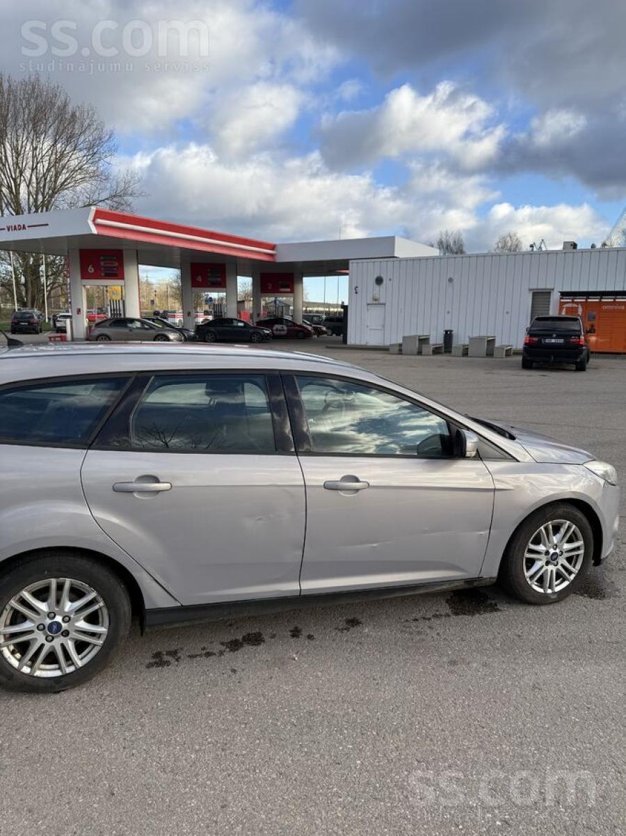 Violets Ford Focus 2012 Rīga, ar dzinēja tilpumu 1.60 L un nobraukumu 242 tūkst. km par 2650 €, foto 4 vietnē AUTOMOTO.COM.LV
