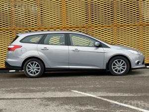 Violets Ford Focus 2014 Ogre, ar dzinēja tilpumu 1.20 L un nobraukumu 175 tūkst. km par 4899 €, foto 8 vietnē AUTOMOTO.COM.LV