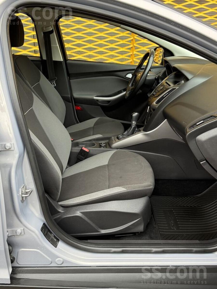 Violets Ford Focus 2014 Ogre, ar dzinēja tilpumu 1.20 L un nobraukumu 175 tūkst. km par 4899 €, foto 15 vietnē AUTOMOTO.COM.LV