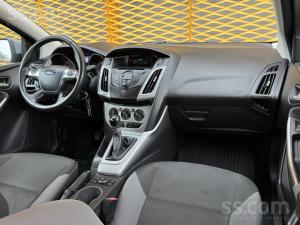 Violets Ford Focus 2014 Ogre, ar dzinēja tilpumu 1.20 L un nobraukumu 175 tūkst. km par 4899 €, foto 16 vietnē AUTOMOTO.COM.LV