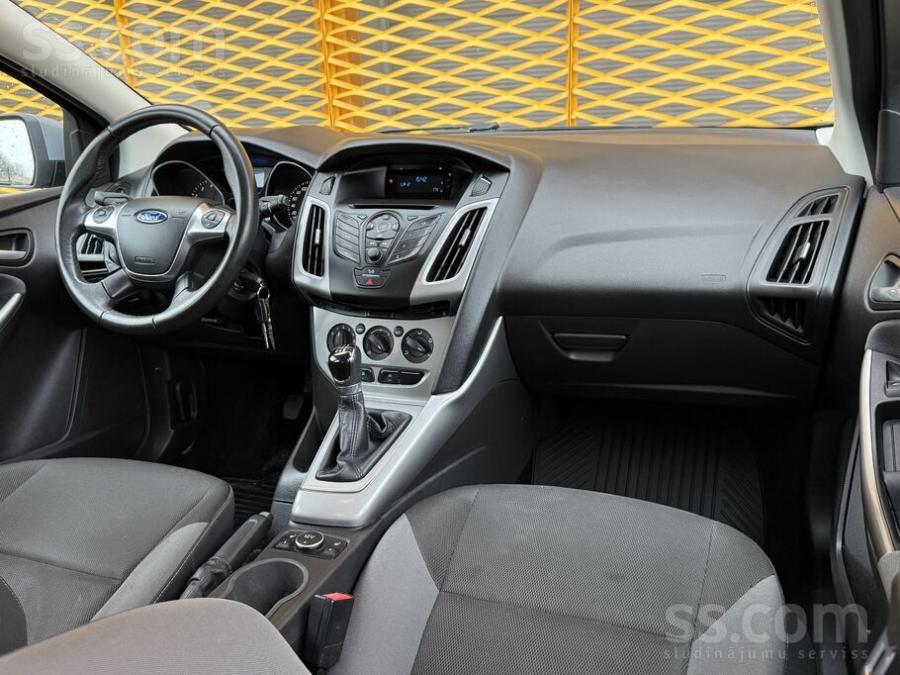 Violets Ford Focus 2014 Ogre, ar dzinēja tilpumu 1.20 L un nobraukumu 175 tūkst. km par 4899 €, foto 16 vietnē AUTOMOTO.COM.LV