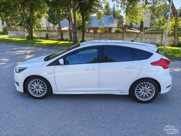 White Ford Focus 2018 in Sirvintos, with an engine capacity of 1.60 L and mileage of 173 thousand km for 11500 €, photo 8 on AUTOMOTO.COM.LV