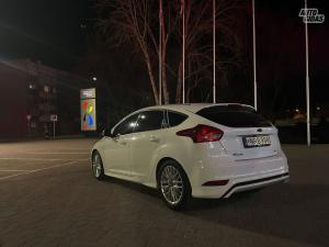 White Ford Focus 2018 in Sirvintos, with an engine capacity of 1.60 L and mileage of 173 thousand km for 11500 €, photo 20 on AUTOMOTO.COM.LV