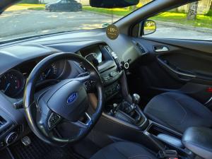 White Ford Focus 2018 in Sirvintos, with an engine capacity of 1.60 L and mileage of 173 thousand km for 11500 €, photo 32 on AUTOMOTO.COM.LV