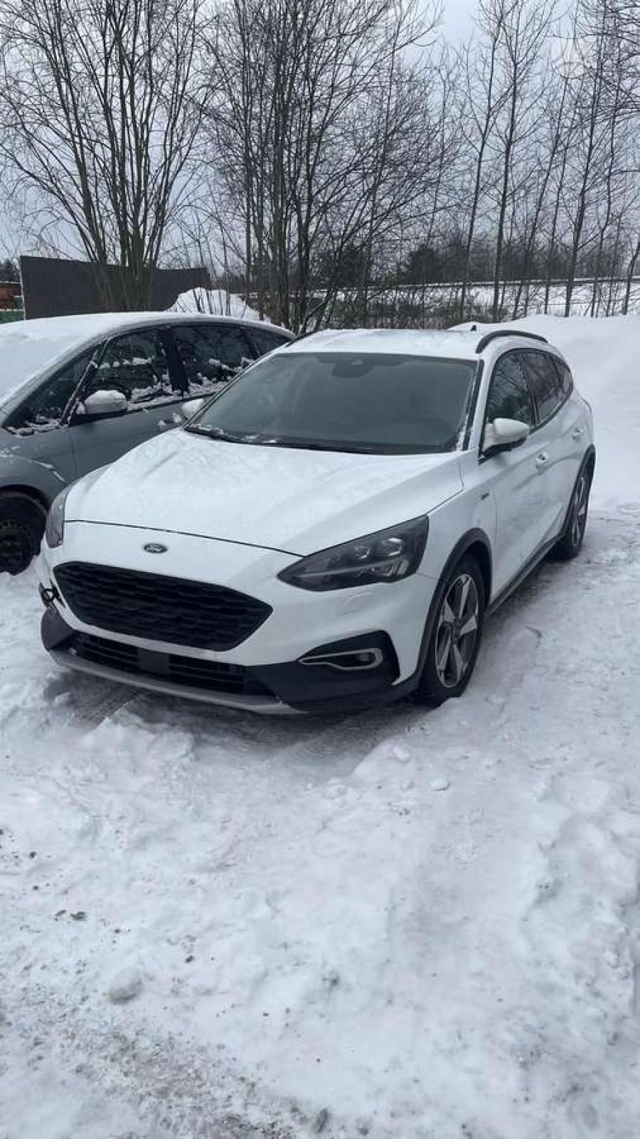 White Ford Focus 2020 in Vilnius, with an engine capacity of 1.00 L and mileage of 114 thousand km for 9200 €, photo 1 on AUTOMOTO.COM.LV