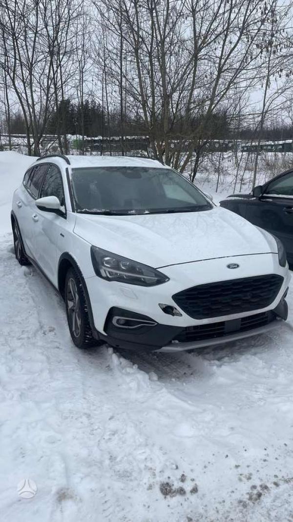 Balts Ford Focus 2020 Viļņa, ar dzinēja tilpumu 1.00 L un nobraukumu 114 tūkst. km par 9200 €, foto 2 vietnē AUTOMOTO.COM.LV