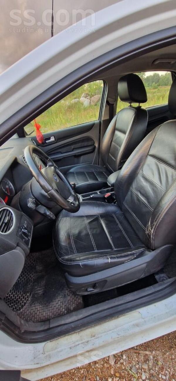 Balts Ford Focus 2008 Ventspils, ar dzinēja tilpumu 1.60 L un nobraukumu 331 tūkst. km par 1350 €, foto 7 vietnē AUTOMOTO.COM.LV