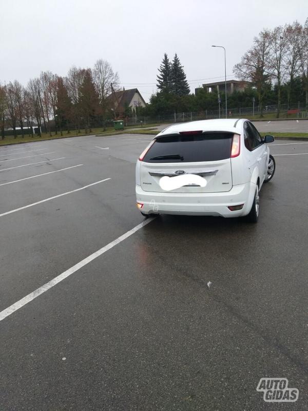 White Ford Focus 2009 in Vilnius, with an engine capacity of 2.00 L and mileage of 3 thousand km for 1200 €, photo 3 on AUTOMOTO.COM.LV