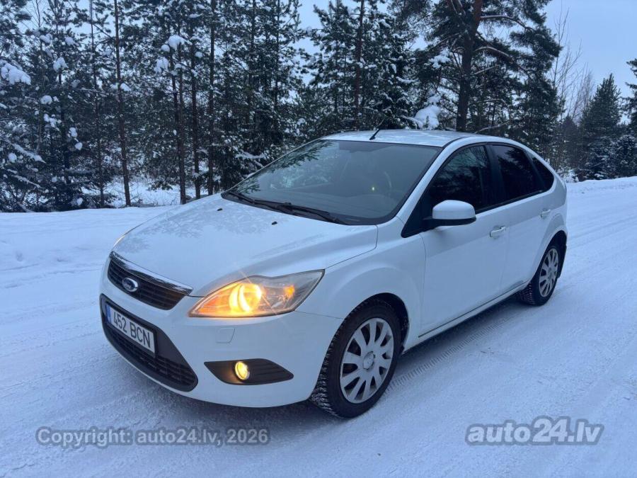 White Ford Focus 2010 in Rapla, with an engine capacity of 1.60 L and mileage of 367 thousand km for 1499 €, photo 1 on AUTOMOTO.COM.LV
