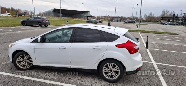White Ford Focus 2011 in Tartu, with an engine capacity of 1.60 L and mileage of 320 thousand km for 2800 €, photo 3 on AUTOMOTO.COM.LV