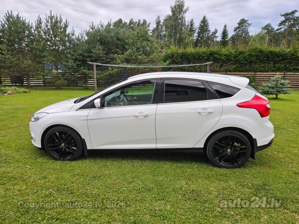 Balts Ford Focus 2011 Tallina, ar dzinēja tilpumu 1.60 L un nobraukumu 231 tūkst. km par 4499 €, foto 3 vietnē AUTOMOTO.COM.LV