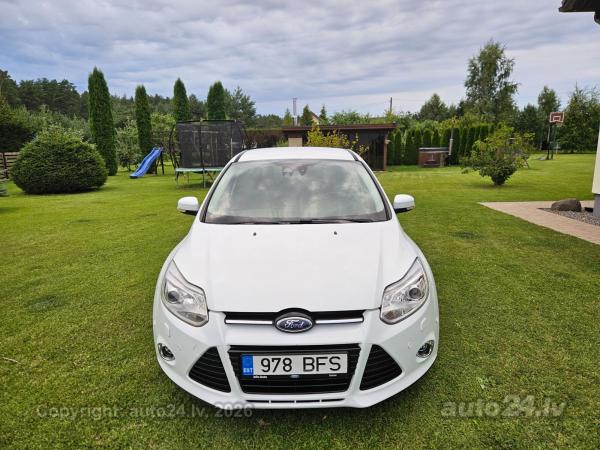 Balts Ford Focus 2011 Tallina, ar dzinēja tilpumu 1.60 L un nobraukumu 231 tūkst. km par 4499 €, foto 5 vietnē AUTOMOTO.COM.LV