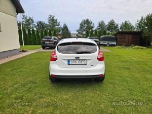 White Ford Focus 2011 in Tallinn, with an engine capacity of 1.60 L and mileage of 231 thousand km for 4499 €, photo 7 on AUTOMOTO.COM.LV