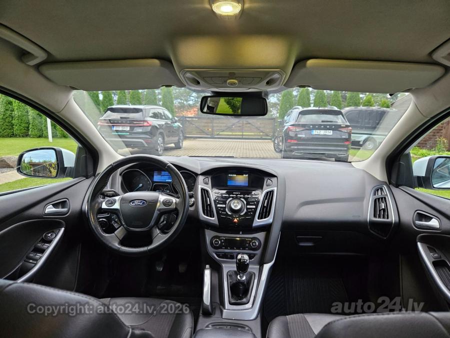 White Ford Focus 2011 in Tallinn, with an engine capacity of 1.60 L and mileage of 231 thousand km for 4499 €, photo 8 on AUTOMOTO.COM.LV