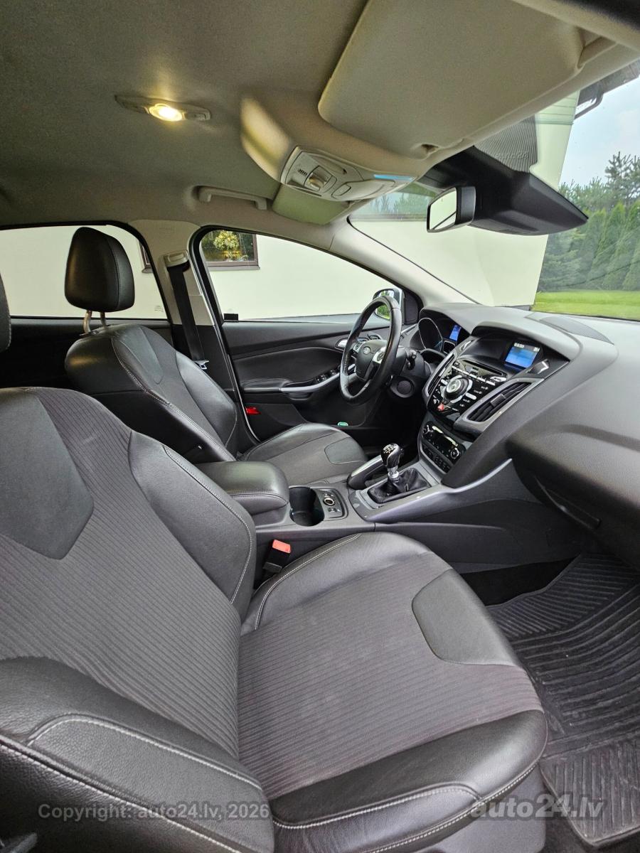 White Ford Focus 2011 in Tallinn, with an engine capacity of 1.60 L and mileage of 231 thousand km for 4499 €, photo 10 on AUTOMOTO.COM.LV