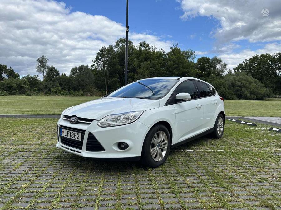 Balts Ford Focus 2012 Kauņa, ar dzinēja tilpumu 1.60 L un nobraukumu 251 tūkst. km par 2700 €, foto 3 vietnē AUTOMOTO.COM.LV