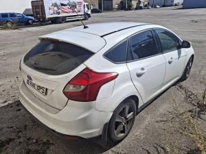 Balts Ford Focus 2012 Tallina, ar dzinēja tilpumu 0.00 L un nobraukumu 372 tūkst. km par 1900 €, foto 3 vietnē AUTOMOTO.COM.LV