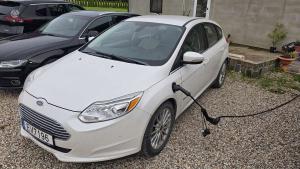 White Ford Focus 2012 in Mazeikiai, with an engine capacity of 0.00 L and mileage of 225 thousand km for 2999 €, photo  on AUTOMOTO.COM.LV
