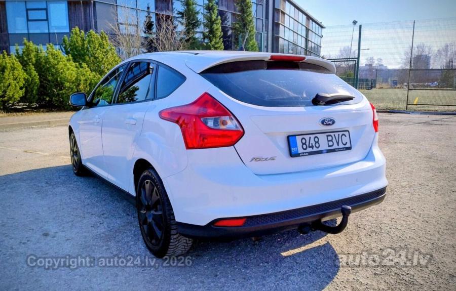 Balts Ford Focus 2013 Tallina, ar dzinēja tilpumu 1.60 L un nobraukumu 232 tūkst. km par 4850 €, foto 6 vietnē AUTOMOTO.COM.LV