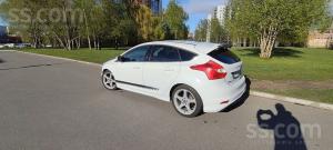 Balts Ford Focus 2013 Rīga, ar dzinēja tilpumu 1.00 L un nobraukumu 211 tūkst. km par 4100 €, foto 3 vietnē AUTOMOTO.COM.LV