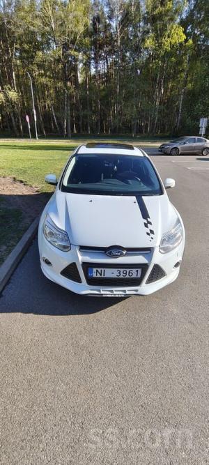Balts Ford Focus 2013 Rīga, ar dzinēja tilpumu 1.00 L un nobraukumu 211 tūkst. km par 4100 €, foto 10 vietnē AUTOMOTO.COM.LV