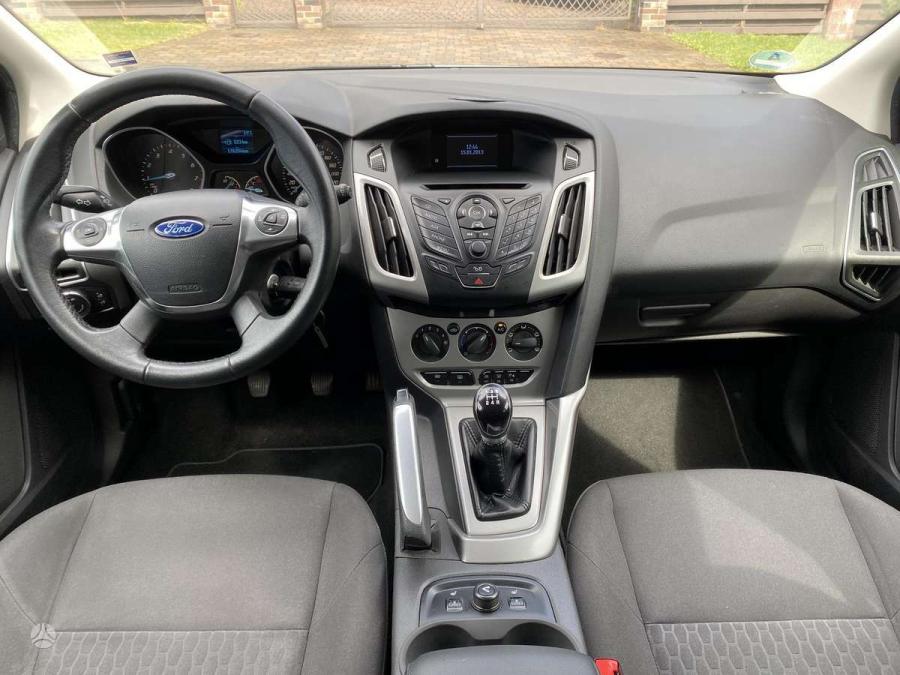 White Ford Focus 2013 in Klaipeda, with an engine capacity of 1.00 L and mileage of 176 thousand km for 3500 €, photo 11 on AUTOMOTO.COM.LV
