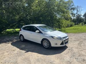 White Ford Focus 2013 in Jelgava, with an engine capacity of 1.60 L and mileage of 256 thousand km for 2500 €, photo  on AUTOMOTO.COM.LV