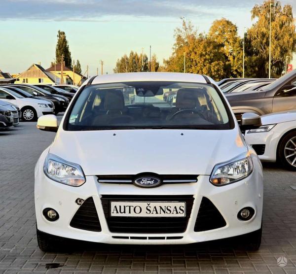 Balts Ford Focus 2013 Tauragė, ar dzinēja tilpumu 1.00 L un nobraukumu 217 tūkst. km par 3800 €, foto 4 vietnē AUTOMOTO.COM.LV