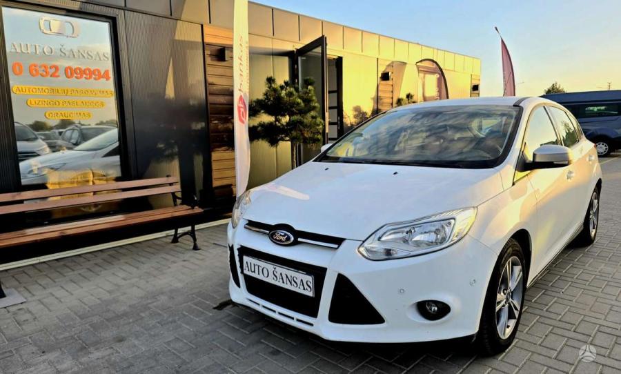Balts Ford Focus 2013 Tauragė, ar dzinēja tilpumu 1.00 L un nobraukumu 217 tūkst. km par 3800 €, foto 12 vietnē AUTOMOTO.COM.LV