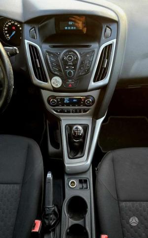 Balts Ford Focus 2013 Tauragė, ar dzinēja tilpumu 1.00 L un nobraukumu 217 tūkst. km par 3800 €, foto 17 vietnē AUTOMOTO.COM.LV