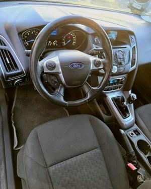 Balts Ford Focus 2013 Tauragė, ar dzinēja tilpumu 1.00 L un nobraukumu 217 tūkst. km par 3800 €, foto 20 vietnē AUTOMOTO.COM.LV