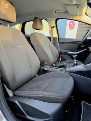Balts Ford Focus 2013 Tauragė, ar dzinēja tilpumu 1.00 L un nobraukumu 217 tūkst. km par 3800 €, foto 21 vietnē AUTOMOTO.COM.LV