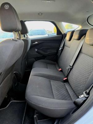 Balts Ford Focus 2013 Tauragė, ar dzinēja tilpumu 1.00 L un nobraukumu 217 tūkst. km par 3800 €, foto 23 vietnē AUTOMOTO.COM.LV