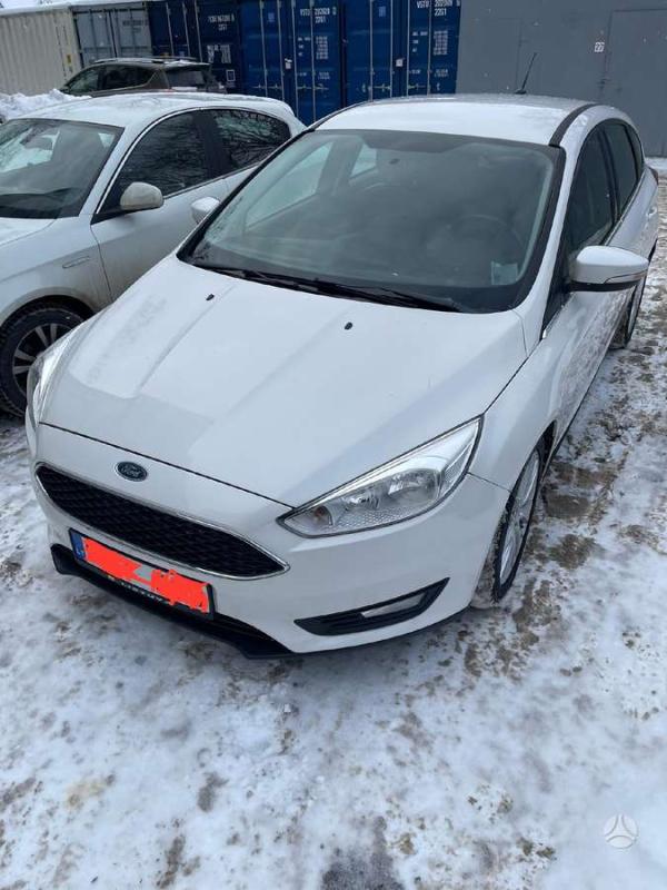 White Ford Focus 2014 in Vilnius, with an engine capacity of 2.00 L and mileage of 140 thousand km for 4300 €, photo 2 on AUTOMOTO.COM.LV