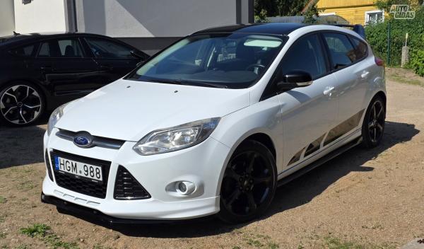 Ford Focus 2014 in Vilnius on AUTOMOTO.COM.LV White Ford Focus 2014 in Vilnius, with an engine capacity of 1.50 L and mileage of 241 thousand km for 4999 €, photo 3 on AUTOMOTO.COM.LV
