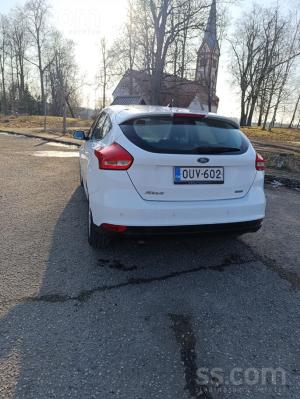 White Ford Focus 2015 in Riga, with an engine capacity of 1.00 L and mileage of 193 thousand km for 4800 €, photo 4 on AUTOMOTO.COM.LV