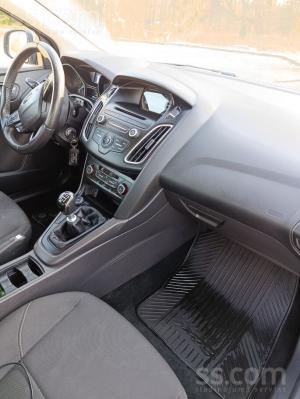 White Ford Focus 2015 in Riga, with an engine capacity of 1.00 L and mileage of 193 thousand km for 4800 €, photo 5 on AUTOMOTO.COM.LV