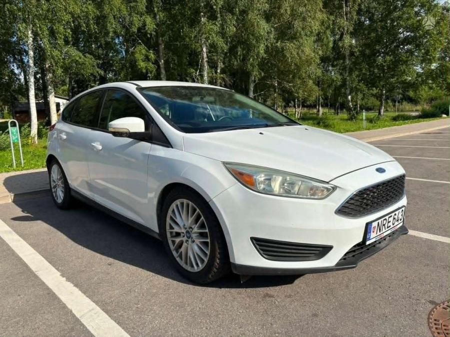 White Ford Focus 2015 in Siauliai, with an engine capacity of 2.00 L and mileage of 91 thousand km for 6300 €, photo 1 on AUTOMOTO.COM.LV