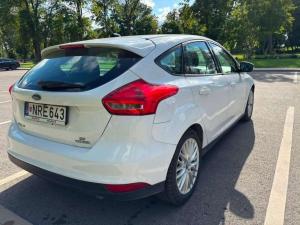 White Ford Focus 2015 in Siauliai, with an engine capacity of 2.00 L and mileage of 91 thousand km for 6300 €, photo 7 on AUTOMOTO.COM.LV