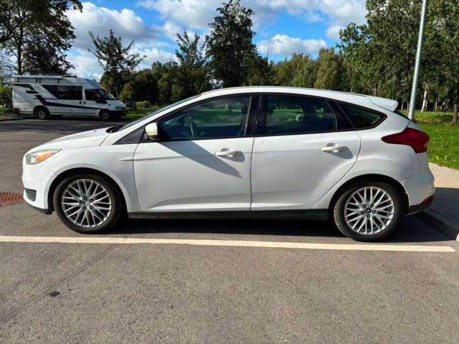 White Ford Focus 2015 in Siauliai, with an engine capacity of 2.00 L and mileage of 91 thousand km for 6300 €, photo 8 on AUTOMOTO.COM.LV