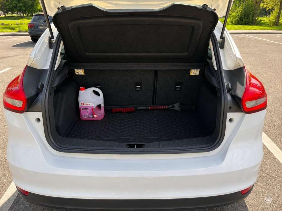 Balts Ford Focus 2015 Šauļi, ar dzinēja tilpumu 2.00 L un nobraukumu 91 tūkst. km par 6300 €, foto 13 vietnē AUTOMOTO.COM.LV