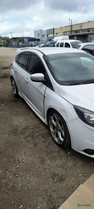 Balts Ford Focus 2015 Kauņa, ar dzinēja tilpumu 2.00 L un nobraukumu 18 tūkst. km par 4750 €, foto 3 vietnē AUTOMOTO.COM.LV