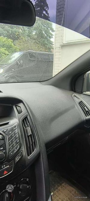 Balts Ford Focus 2015 Kauņa, ar dzinēja tilpumu 2.00 L un nobraukumu 18 tūkst. km par 4750 €, foto 4 vietnē AUTOMOTO.COM.LV