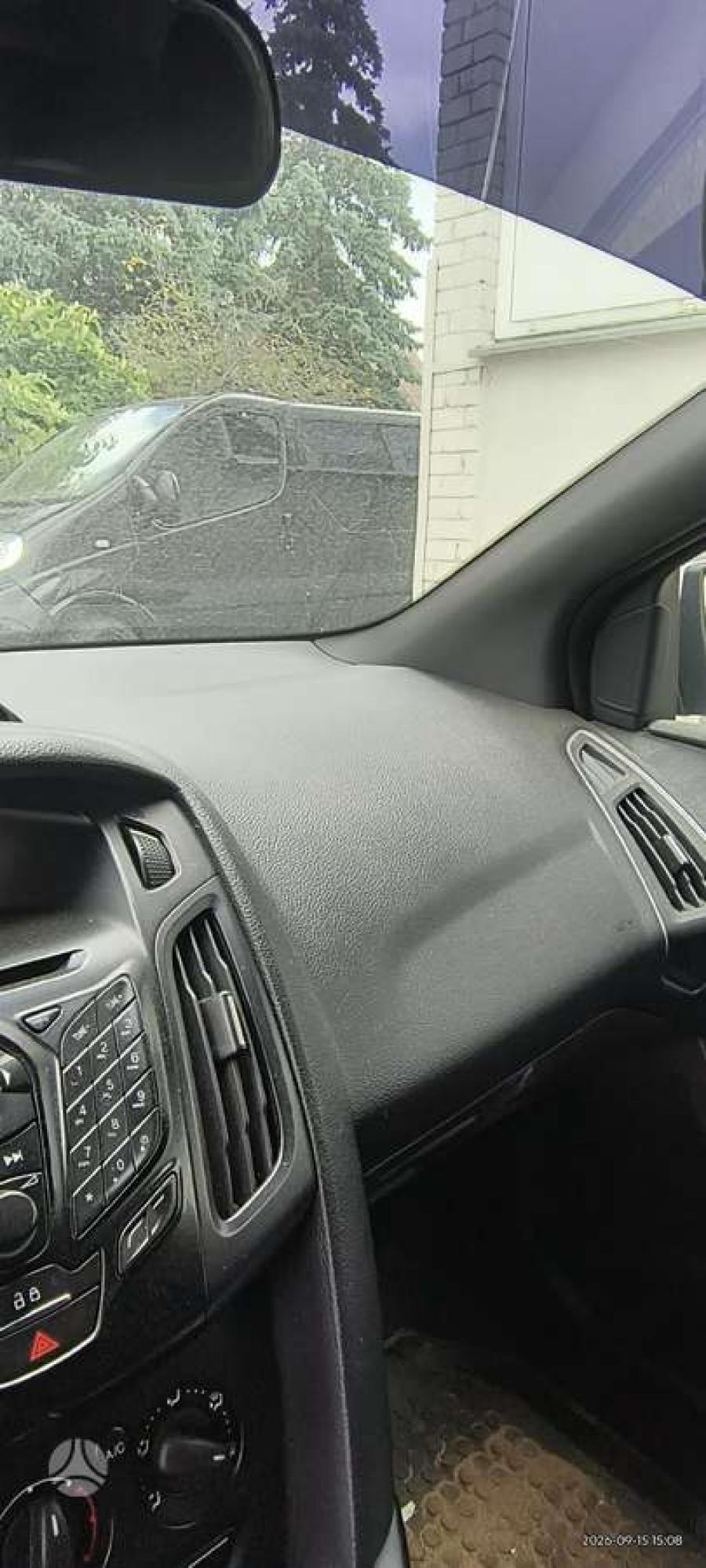 Balts Ford Focus 2015 Kauņa, ar dzinēja tilpumu 2.00 L un nobraukumu 18 tūkst. km par 4750 €, foto 4 vietnē AUTOMOTO.COM.LV